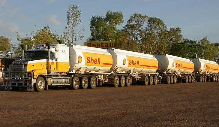 18 Massive Road Trains