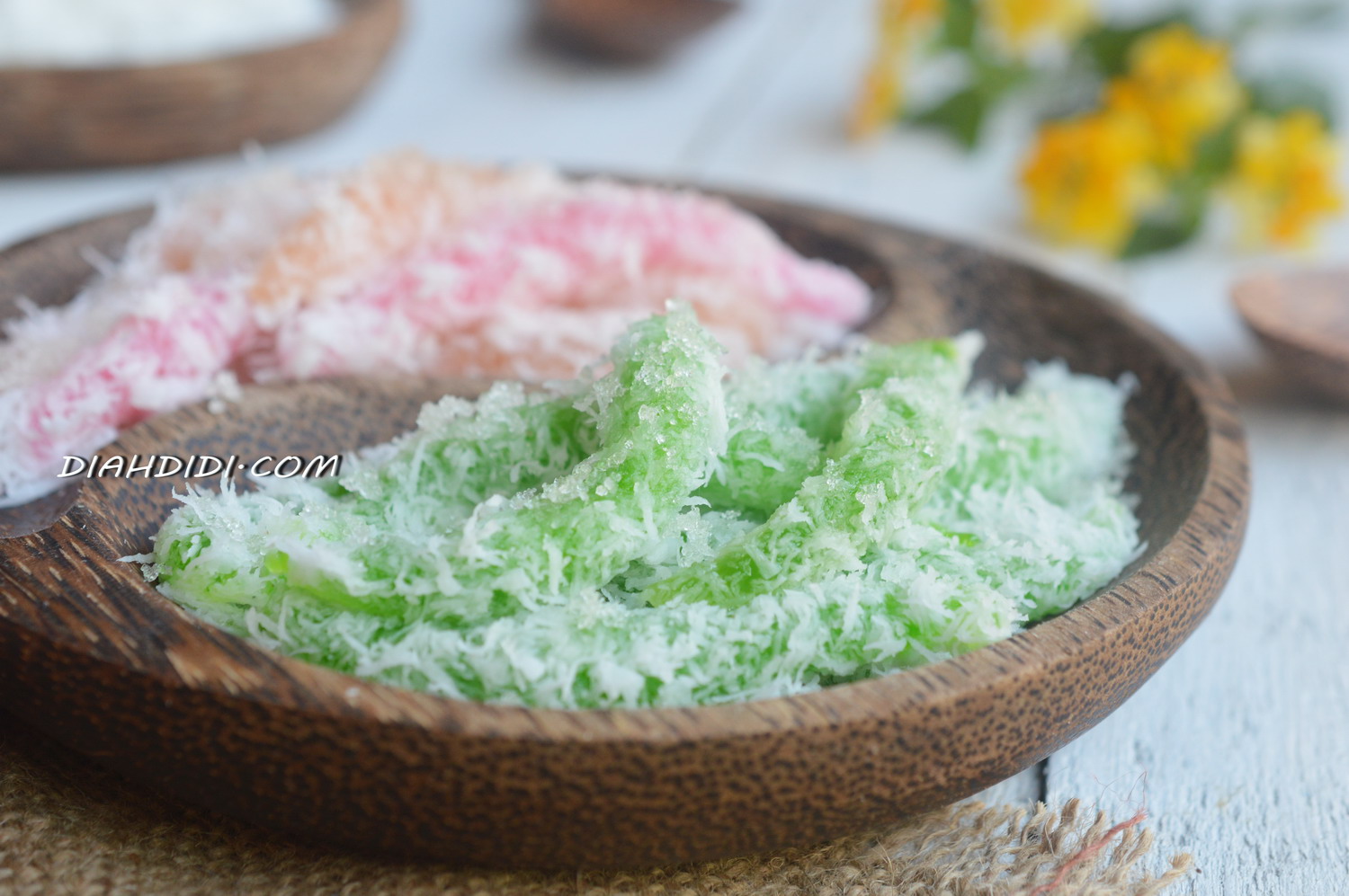 Diah Didi's Kitchen: Cenil Resep Baru, Empuk dan Tidak Keras