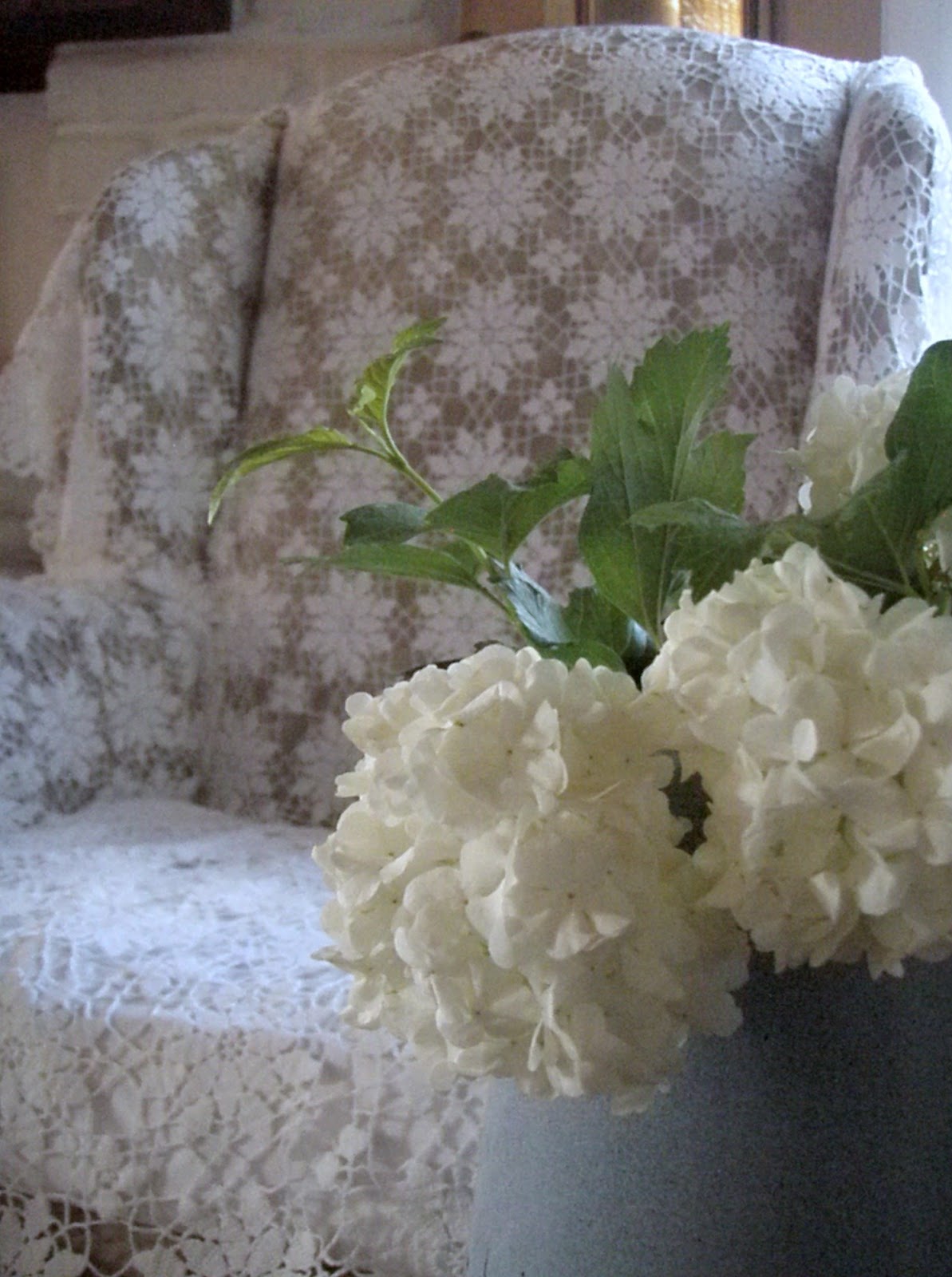 Cabin & Cottage : My Blogging Chair & Other White Things