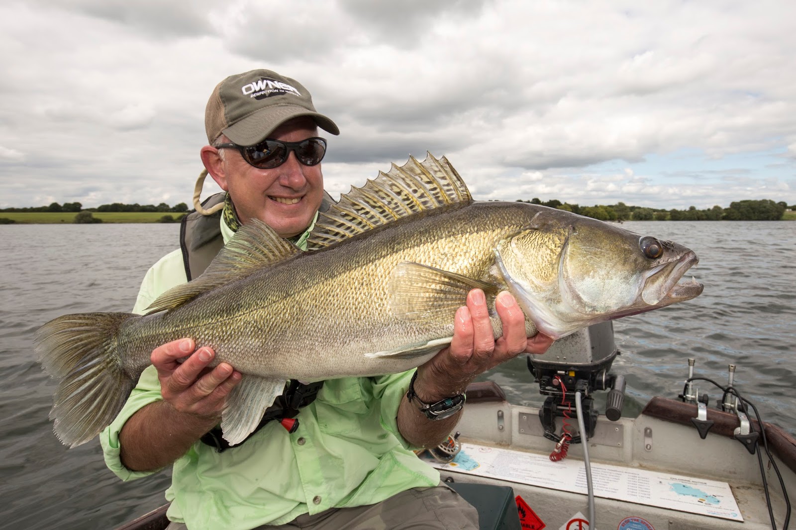 Sam Edmonds Fishing Blog: Flyfishing for big Zander
