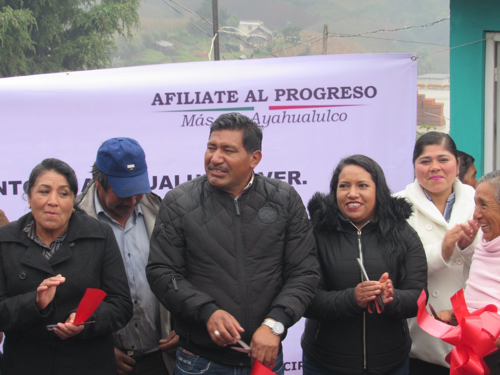 COATEPEC Y LA REGION: AYAHUALULCO, GOBIERNO QUE CUMPLE COMPROMISOS ...