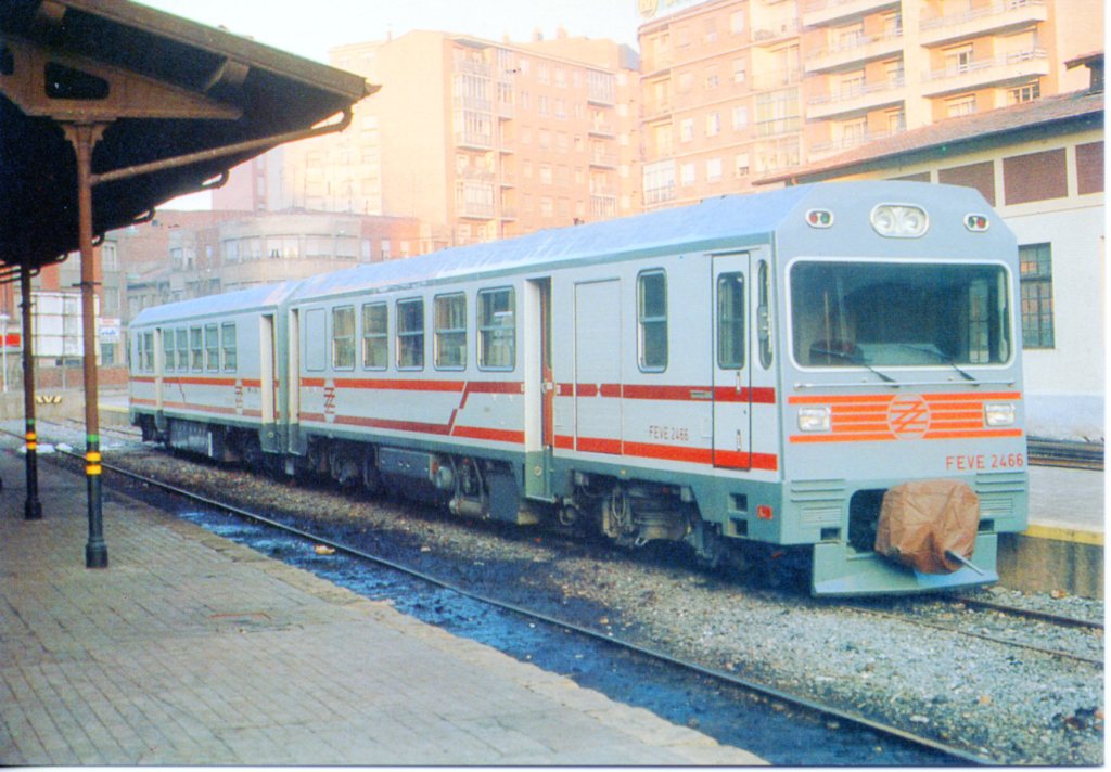 Rails sense fronteres: Unitat de tren Dièsel-Elèctrica sèrie 2400 ...