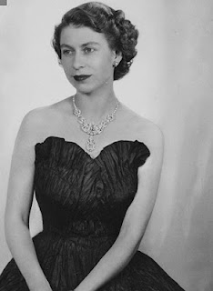 Arrayed in Gold: Current European Queens