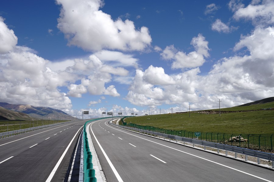 World's highest expressway opens to traffic in China's Tibet. ~ CURRENT ...