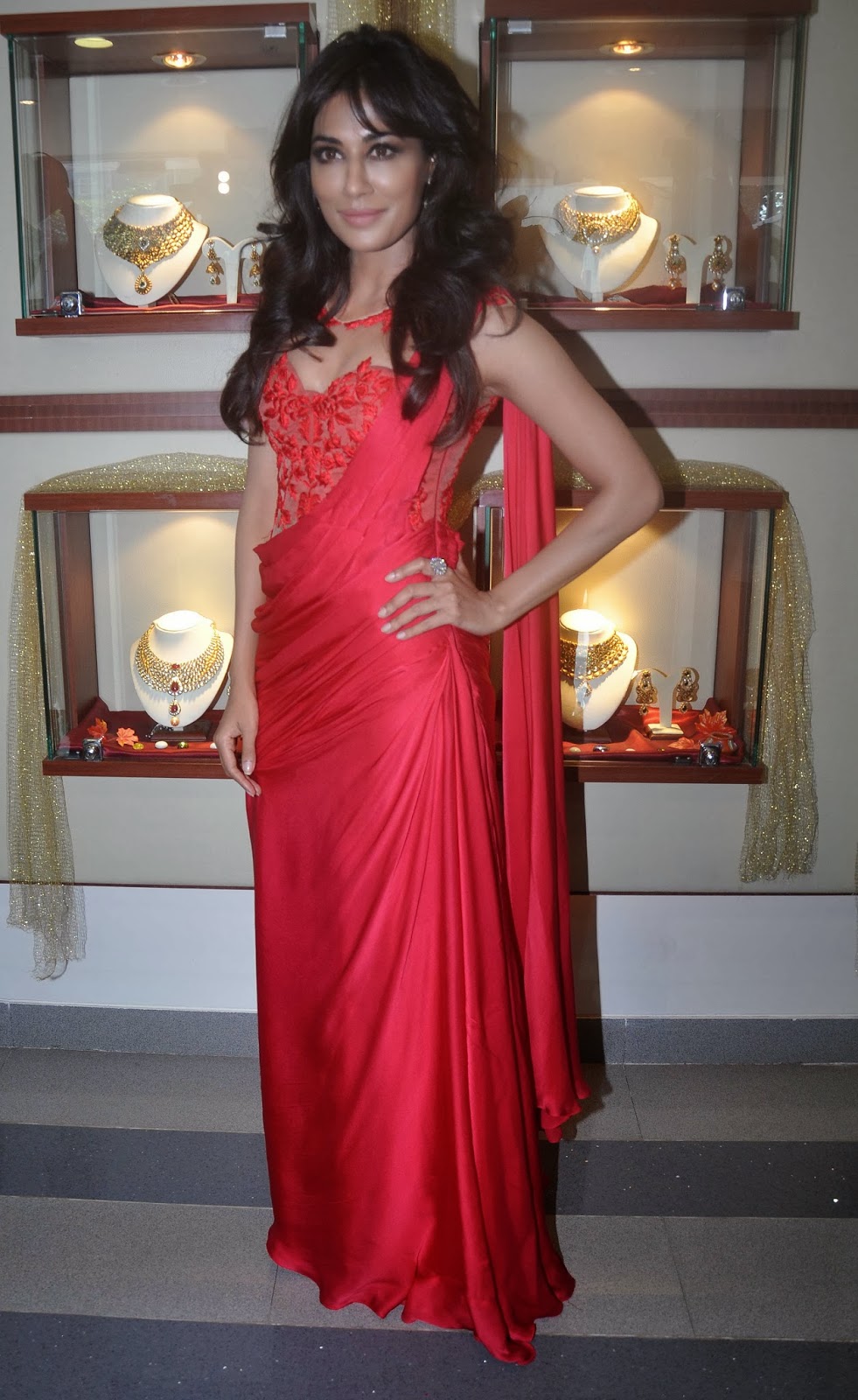 Chitrangada Singh Looks Smoking Hot In Red Dress At The Launch Of ...