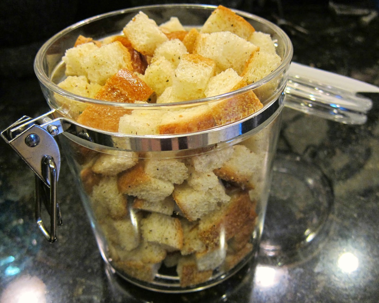 Saturday Night Suppers: Best Homemade Croutons