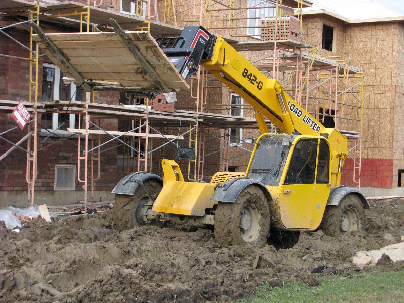 fuel for thought: Westport at Work: Load Lifter