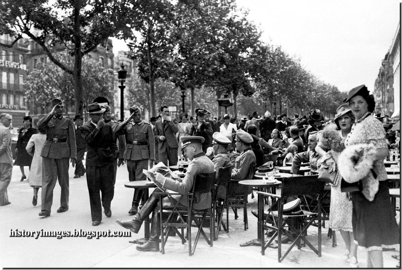 HISTORY IN IMAGES: Pictures Of War, History , WW2: Paris Under German ...