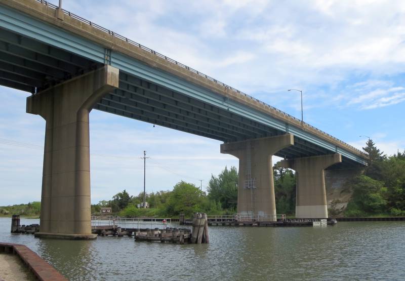 Cruising the ICW with Bob423: Cape May at Utsch's Marine - We look at ...