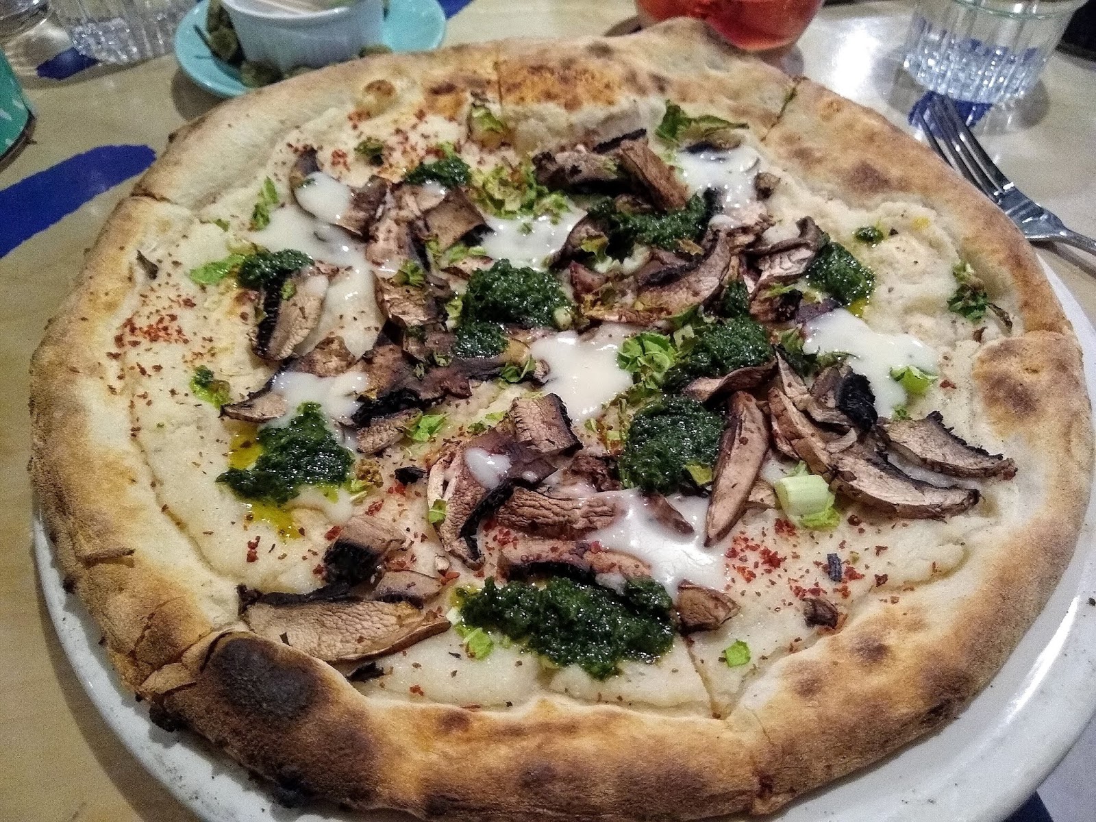 Flicking the Vs: Dirty vs clean: A vegan pizza faceoff at 400 Rabbits