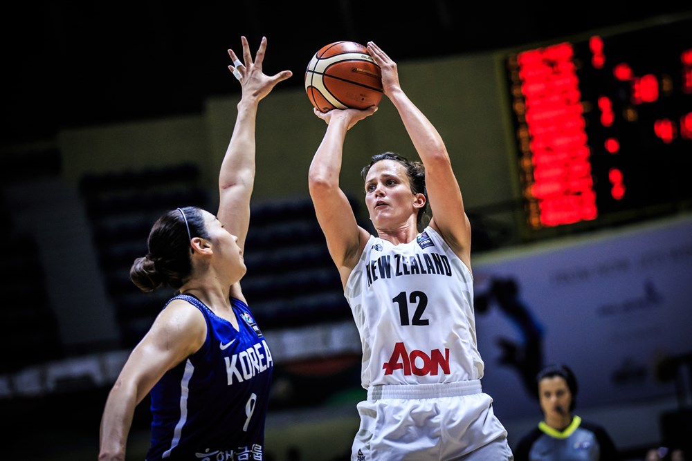 Stanford FBC: Alumnae News: Tall Ferns' World Cup hopes dashed