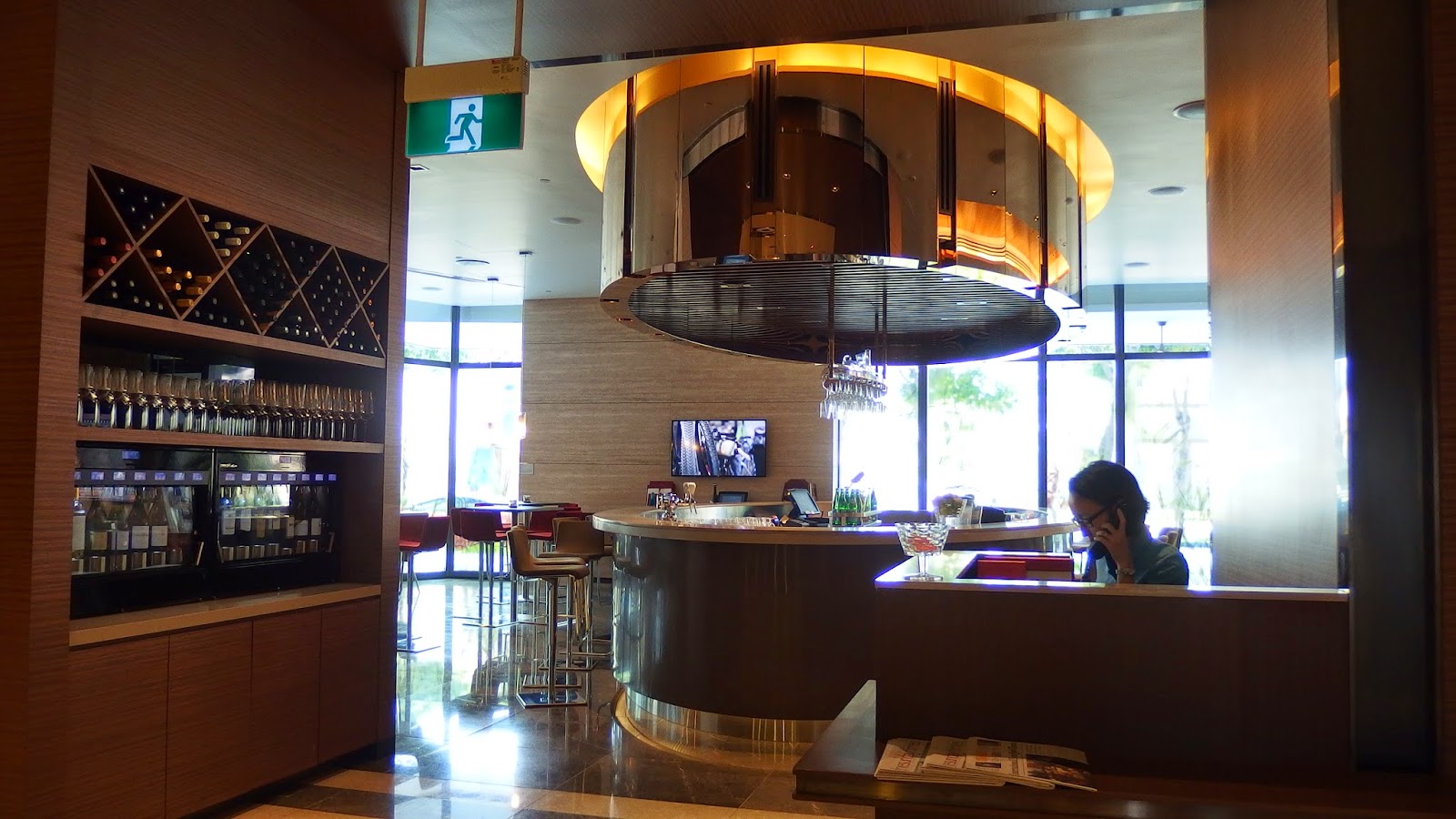 SuMMeR LoVes To Eat! Singapore Food Blog: Lunch Buffet at Escape ...