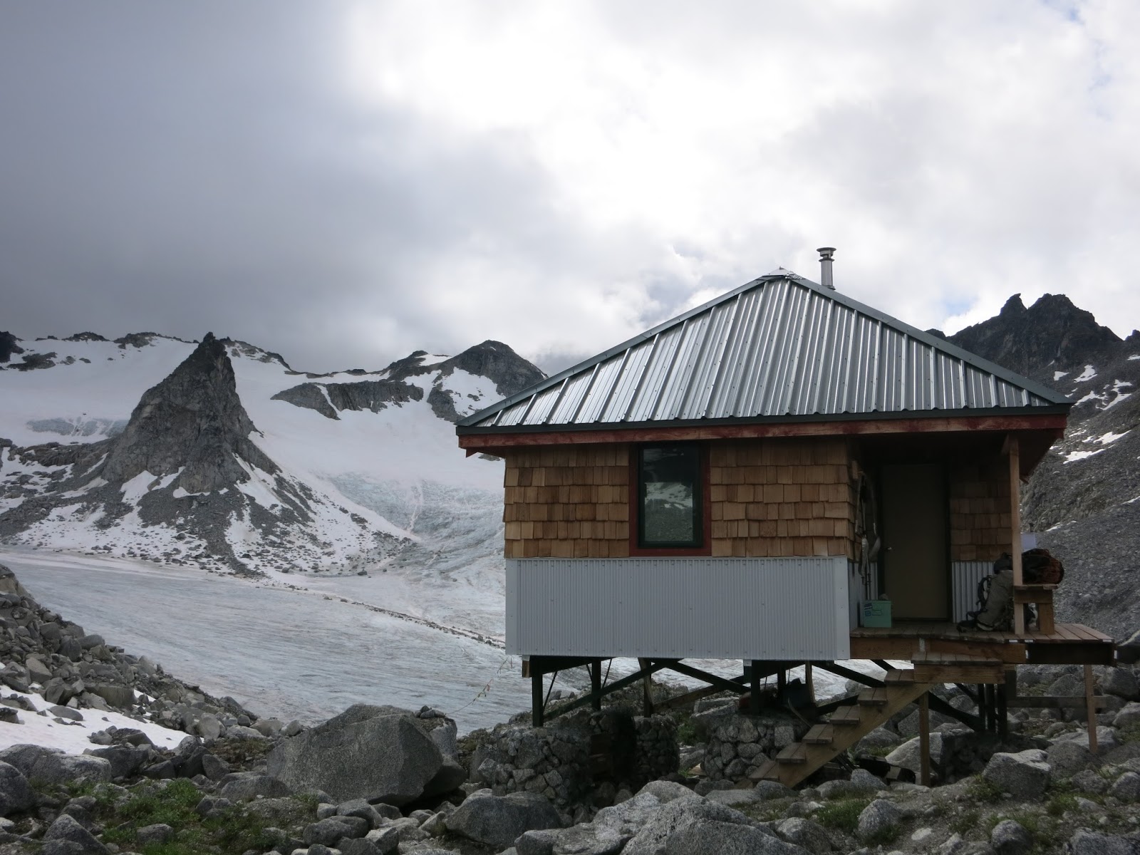 Mountain Adventures: Nunatak