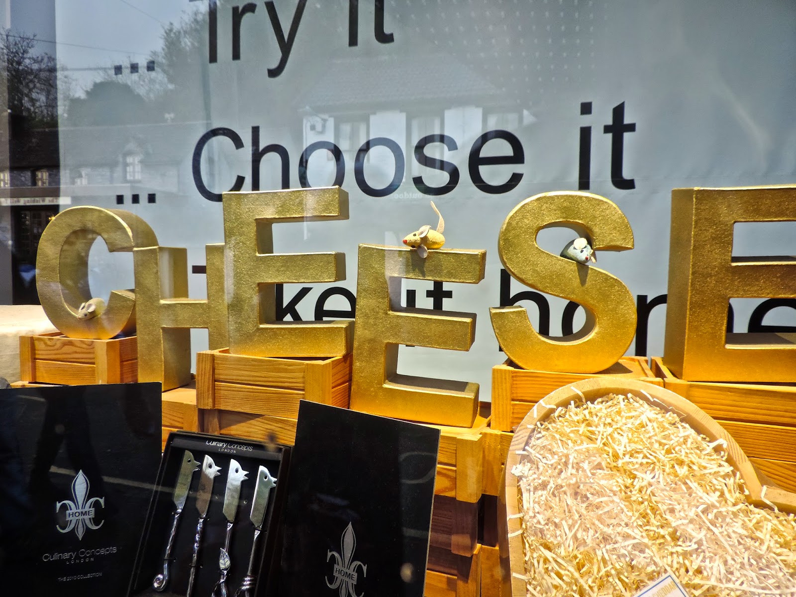 Of Golden Roses: All the Cheese | Cheddar, England