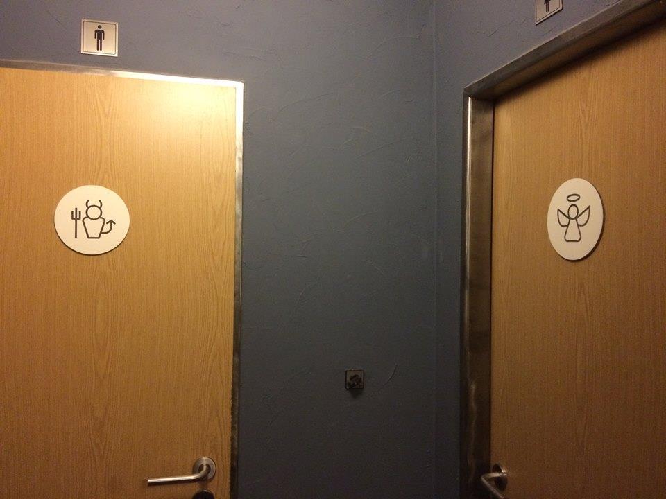 2 Dedos de Conversa: "WC"