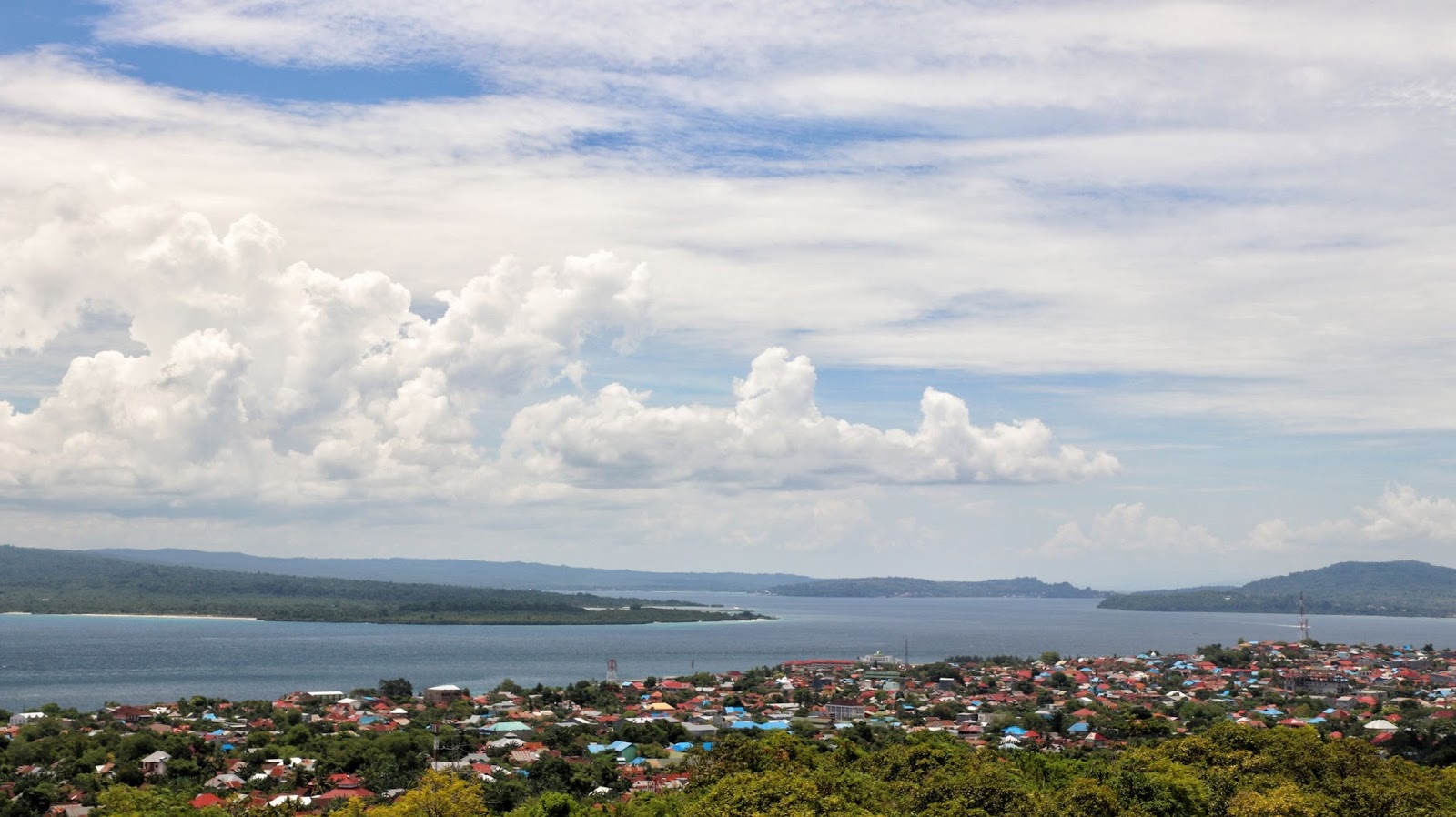 Wisata Indonesia: Jelajah Pulau Buton Bagian I: Spot-spot cantik di ...