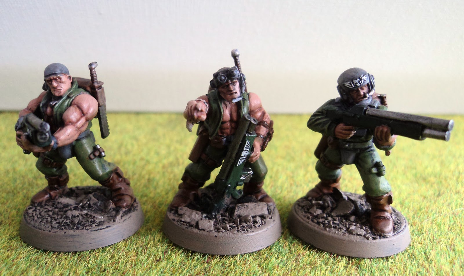 Imperial Guard Veterans with shotguns and meltaguns