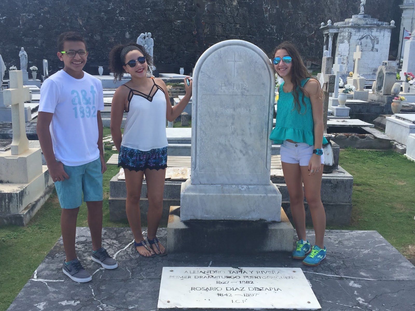 Old San Juan Scavenger Hunt: Cementerio de Santa María de Pazzis