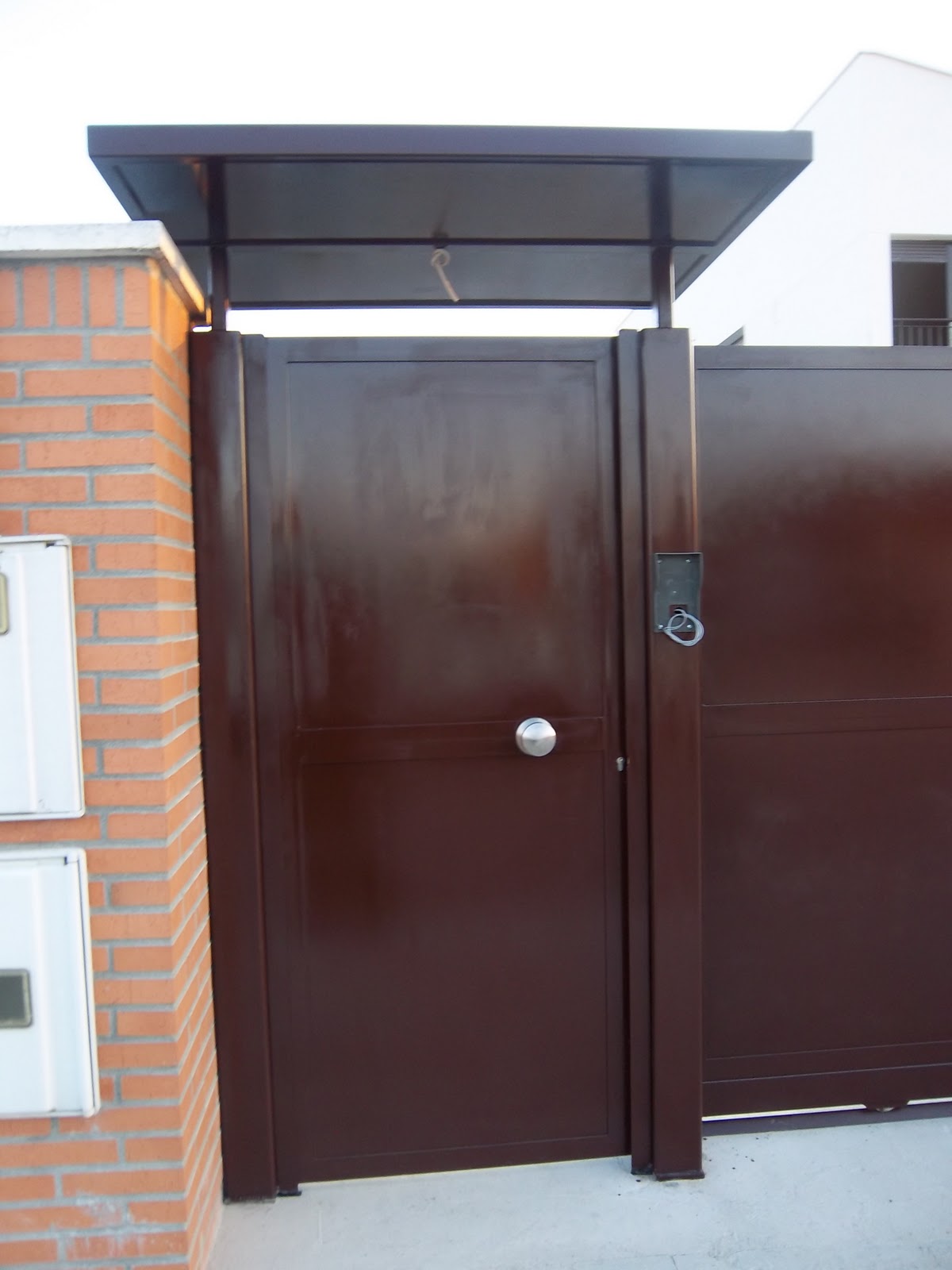 NORBEL CARPINTERIA METÄLICA Y ACERO INOXIDABLE: CANCELA CORREDERA CON ...