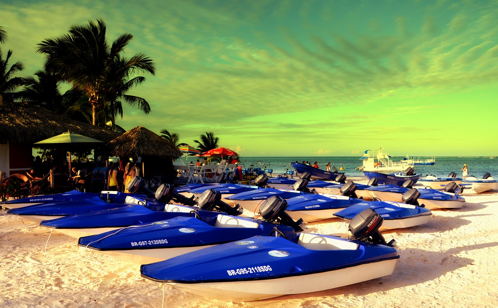 RD en fotos: Botes en la playa