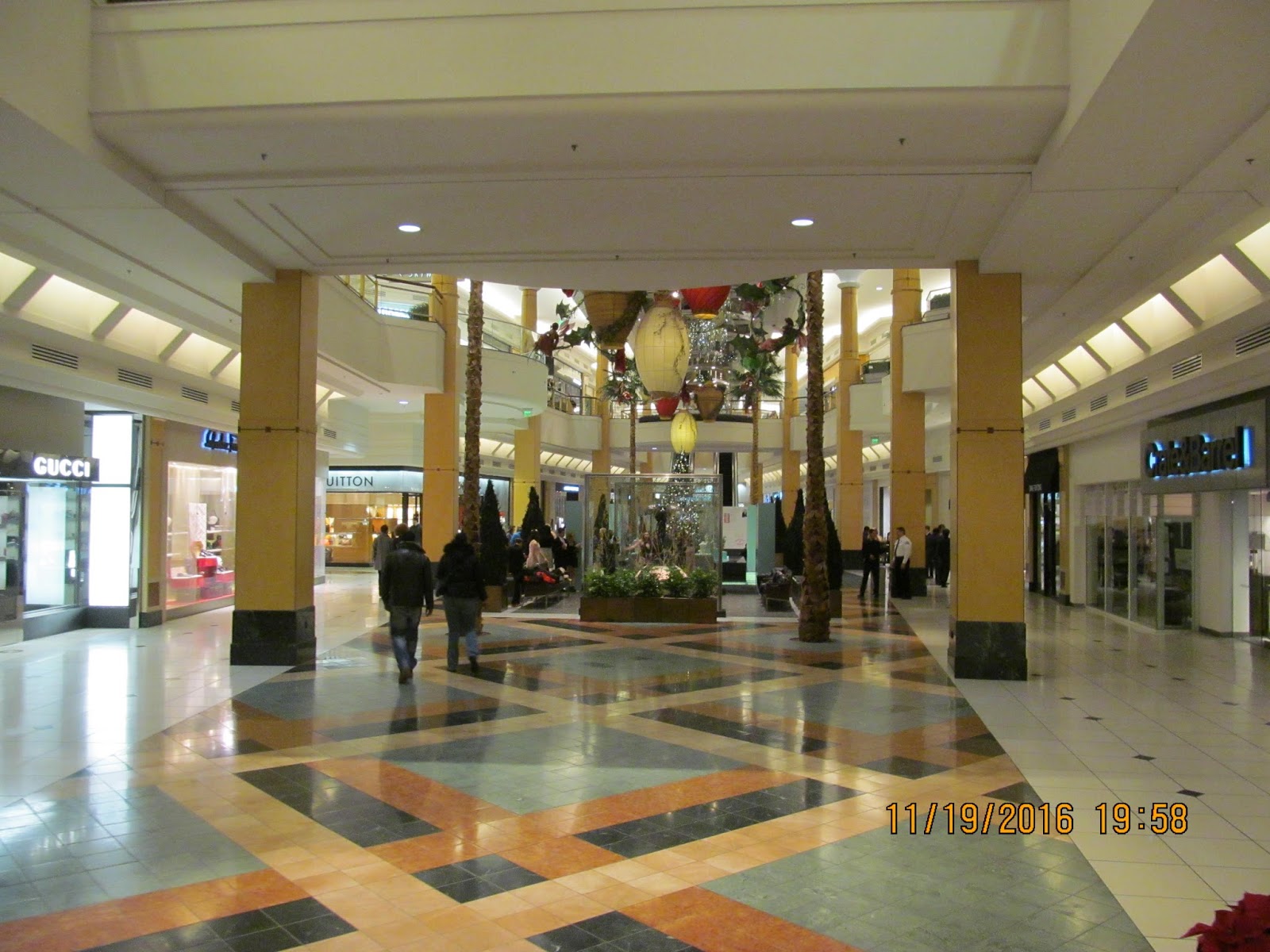 Trip to the Mall: Somerset Collection- (Troy, Michigan)