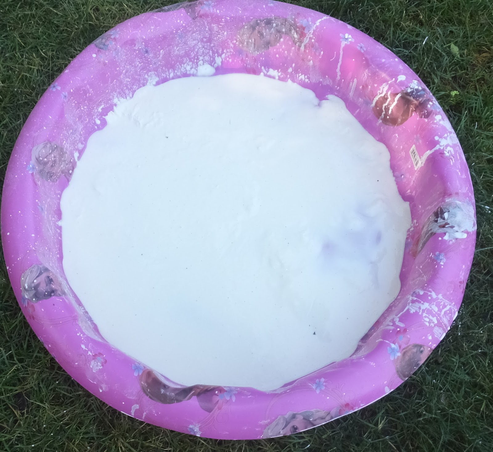 Cornstarch And Water Pool