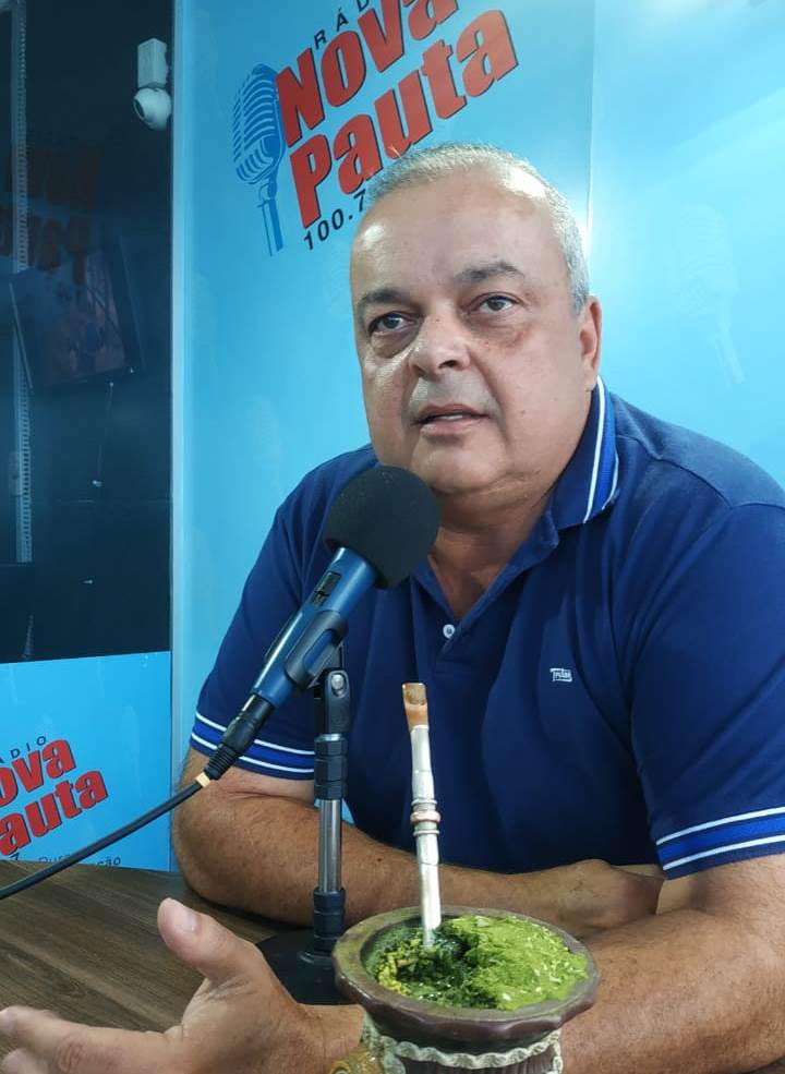 Desfile de celebridades santiaguenses na rádio Nova Pauta - NP Expresso