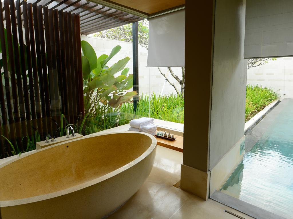 Passion For Luxury : The Balé: Bali's Most Romantic Resort