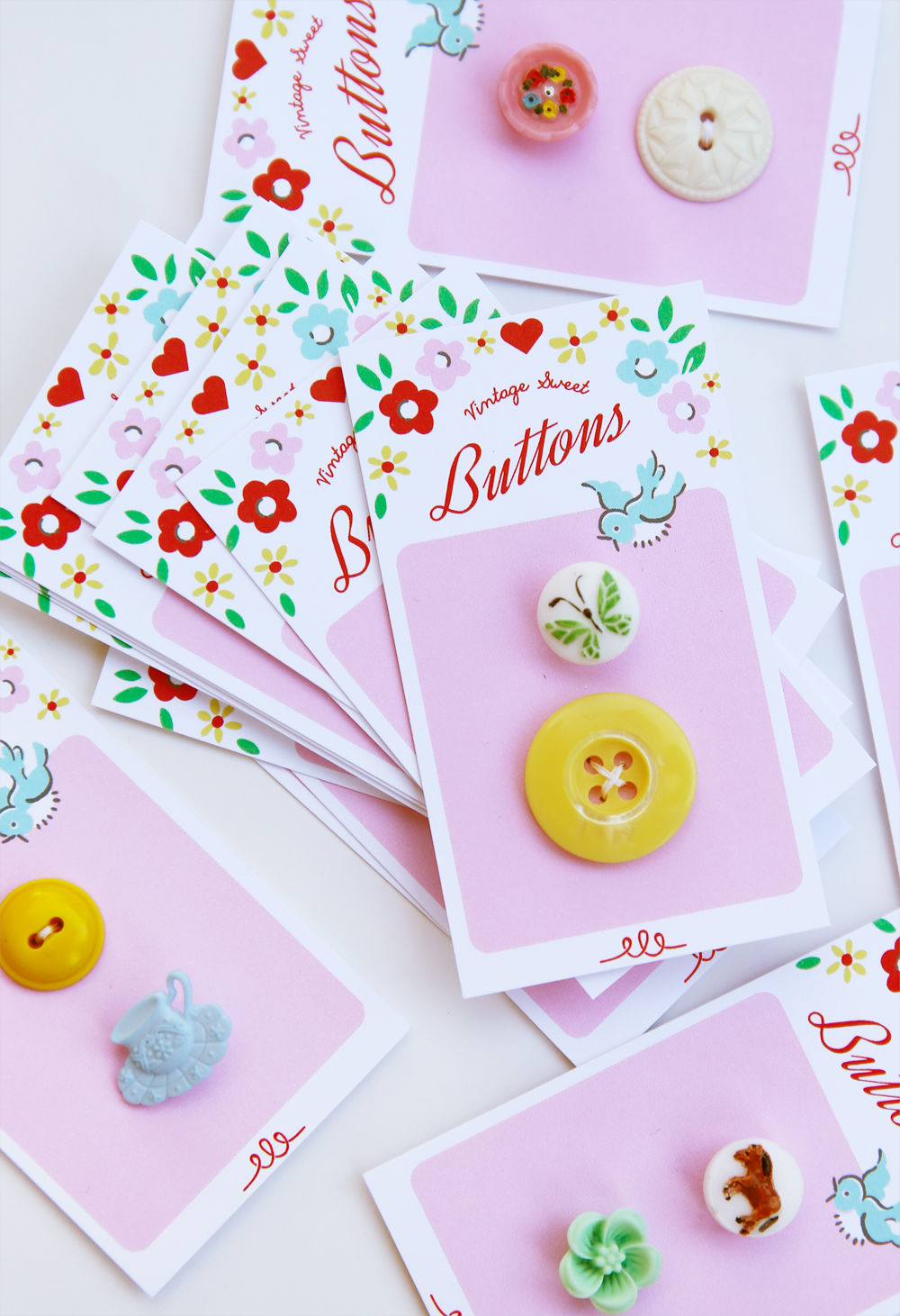 Vintage sweet buttons for your valentine - The Sweet Tidings