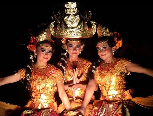 Tari Sigeh Pengunten dari Salah Satu Kekayaan Seni Budaya Lampung ...