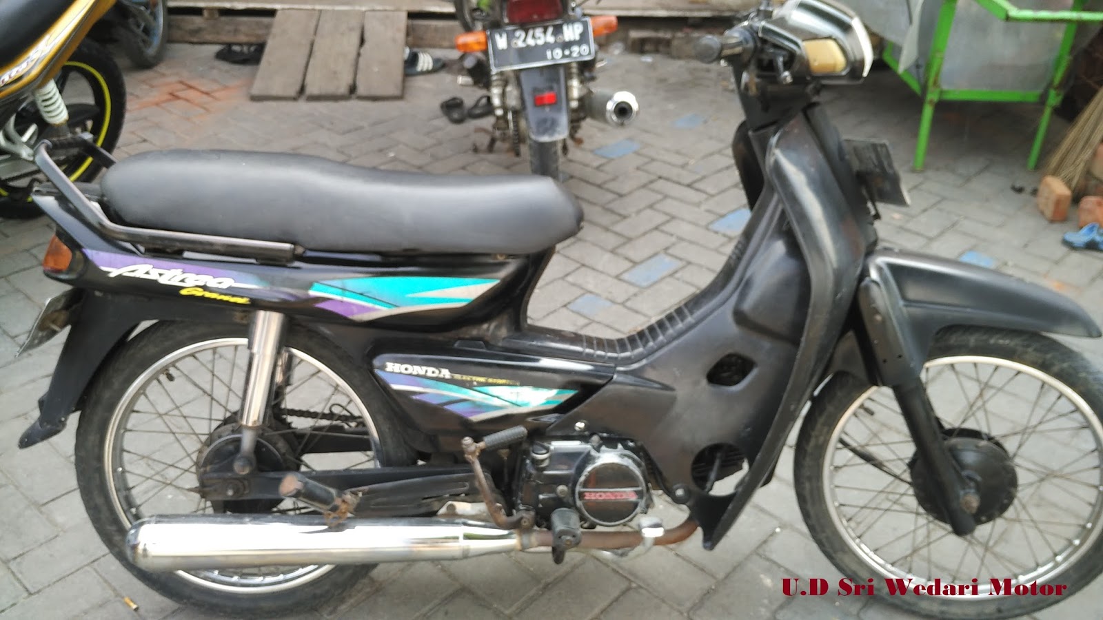 Astrea Grand 1997 - U.D Sri Wedari Motor