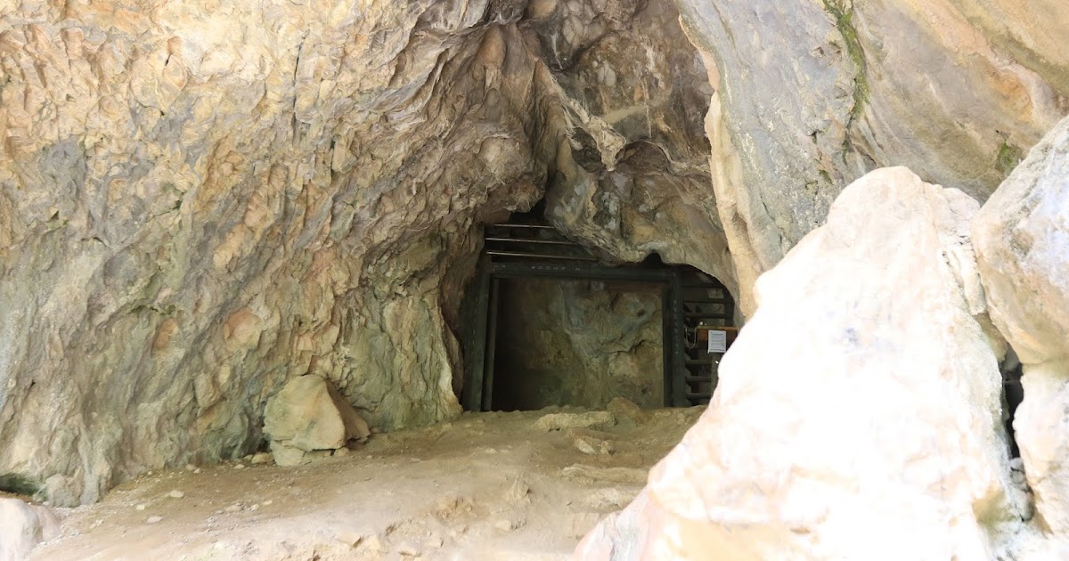 gjhikes.com: Spring Cave