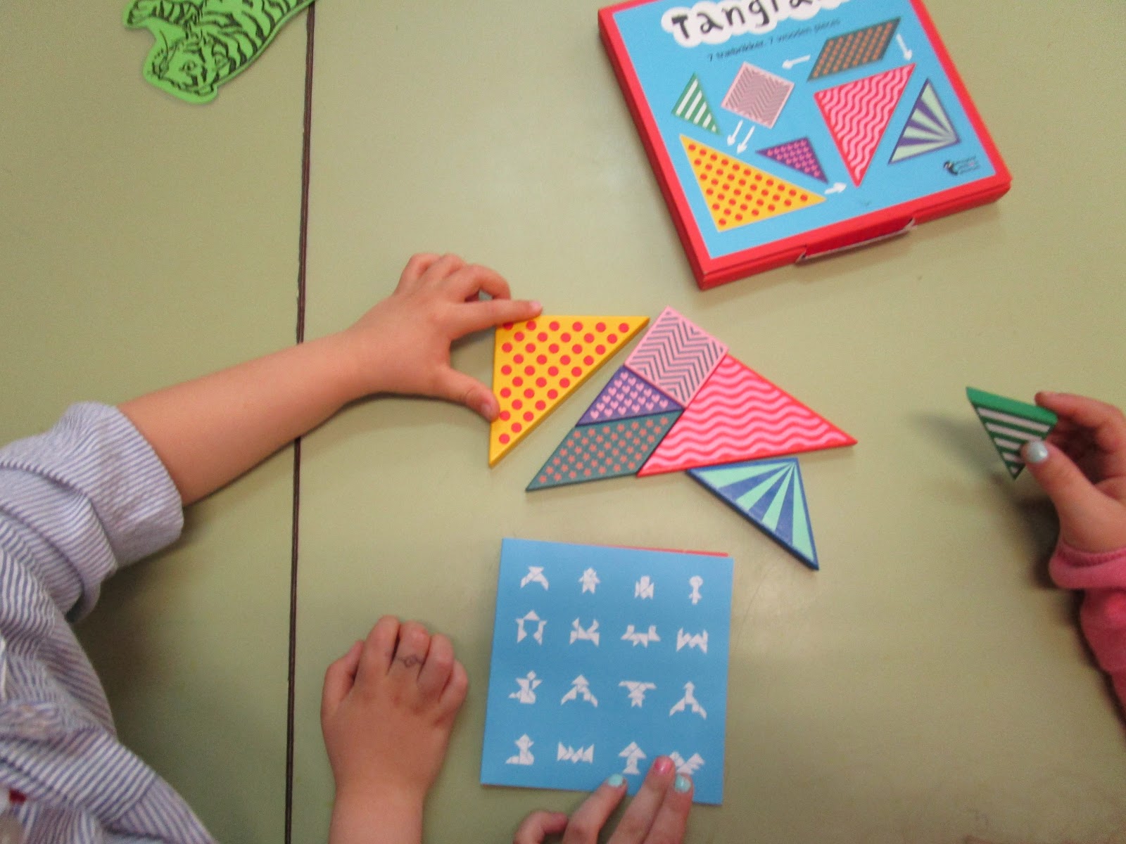 Mariposas: MIKADO Y TANGRAM