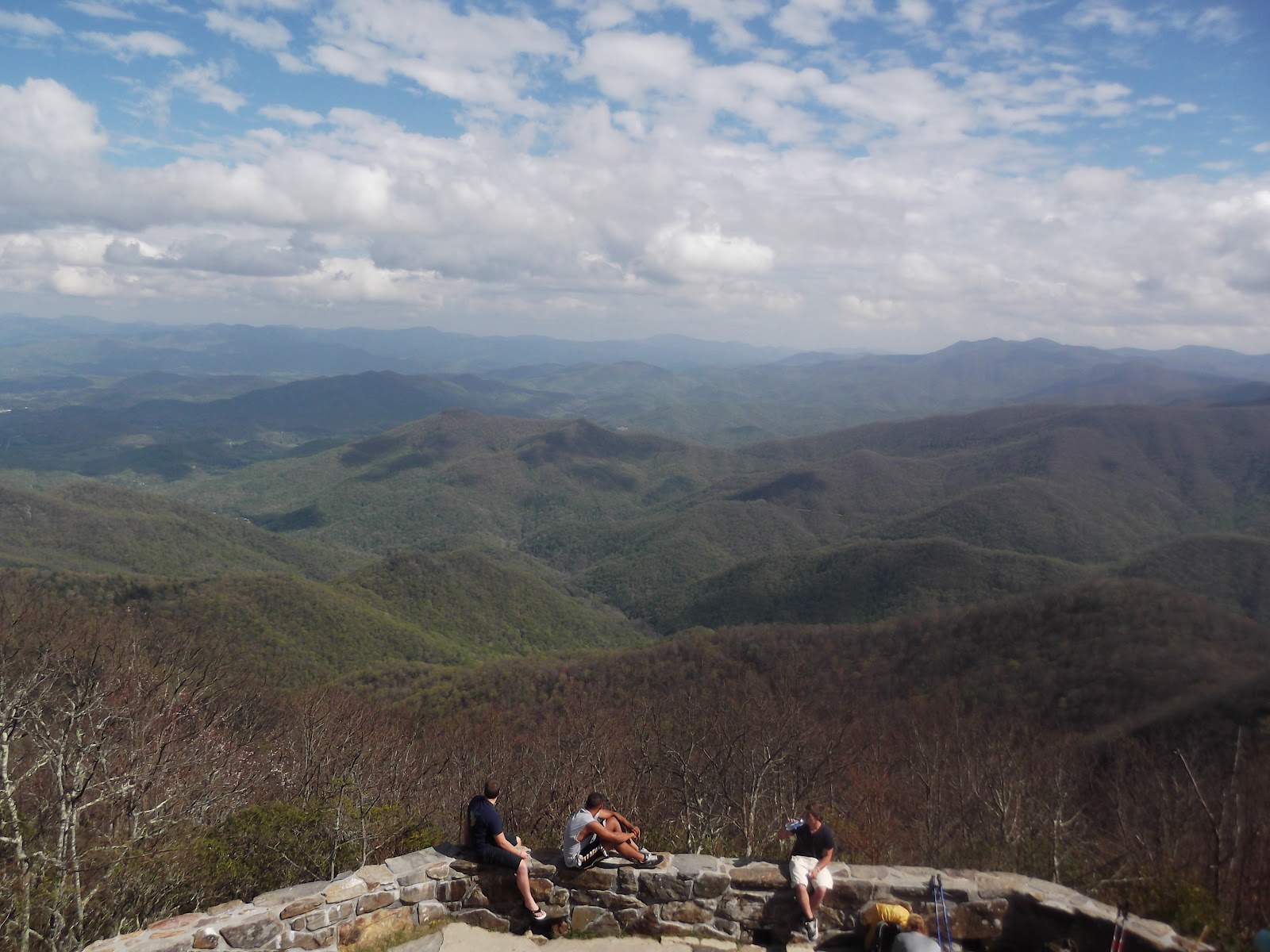 Appalachian Trail Section hiking: Winding Stair Gap to Wayah Shelter