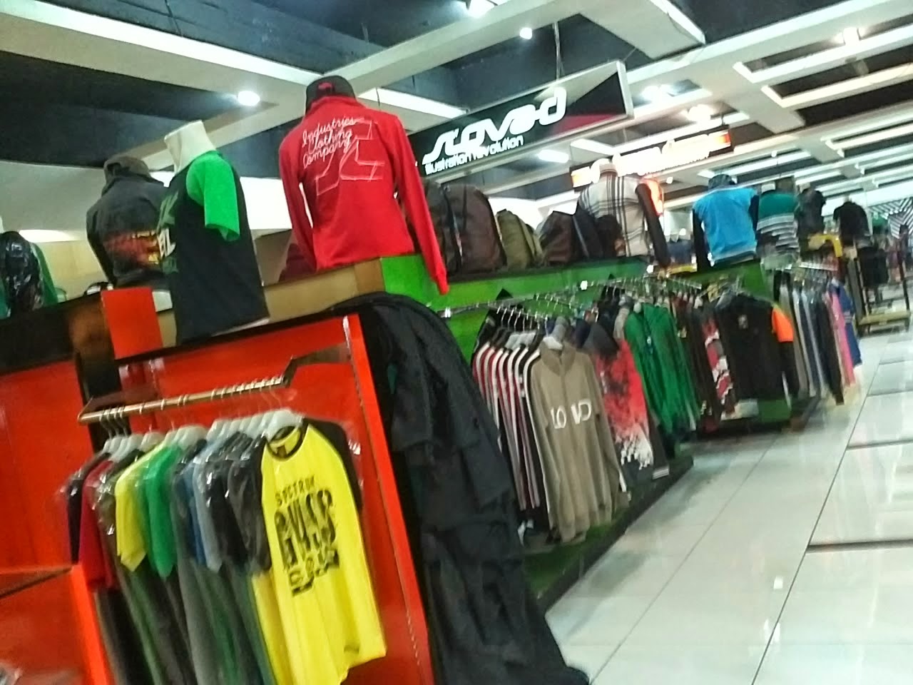 Bisnis Baju Distro Grosir Surabaya | BISNIS BAJU MURAH SURABAYA