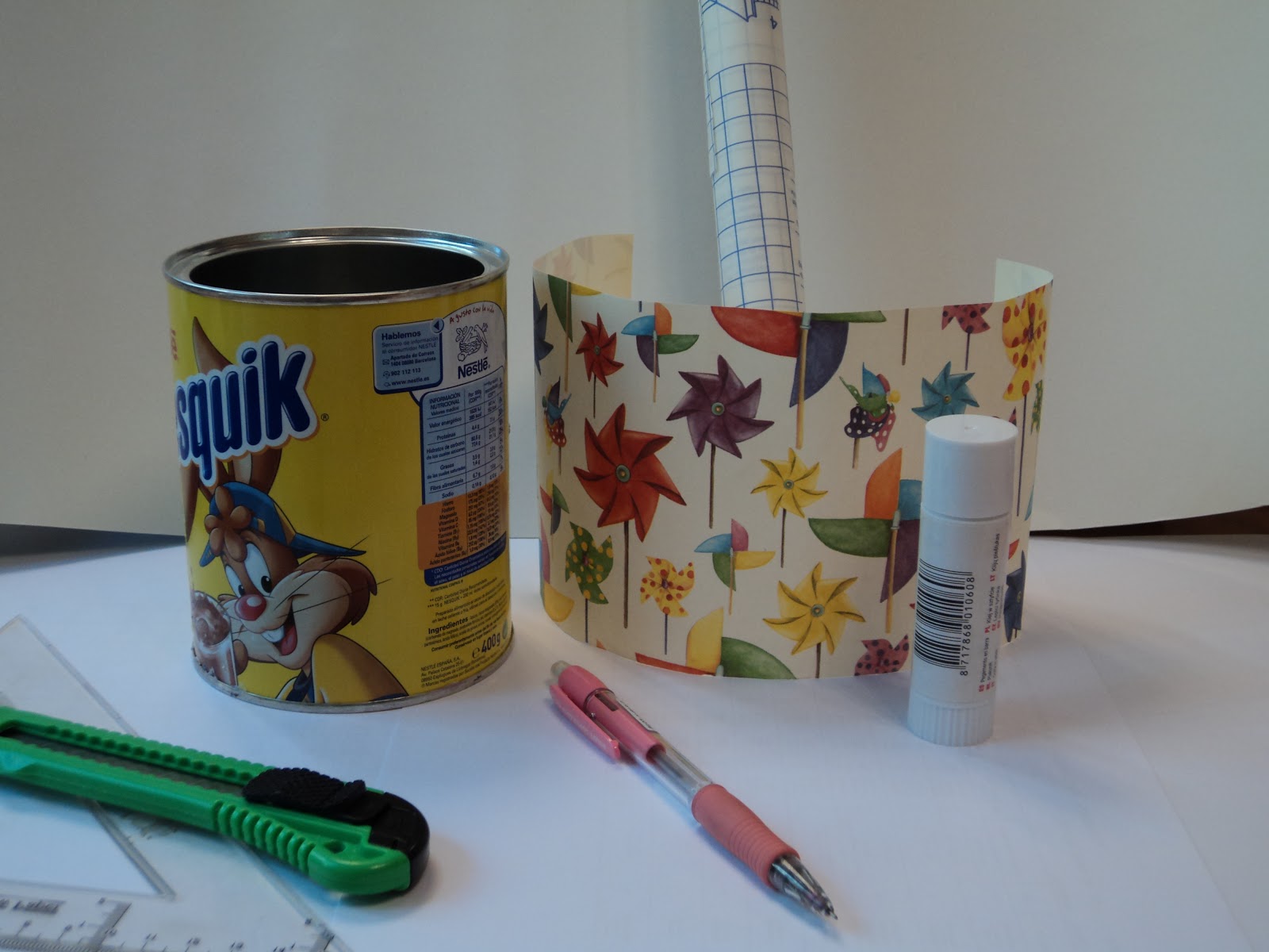 Cien flores mil frutos: Cómo forrar latas metálicas