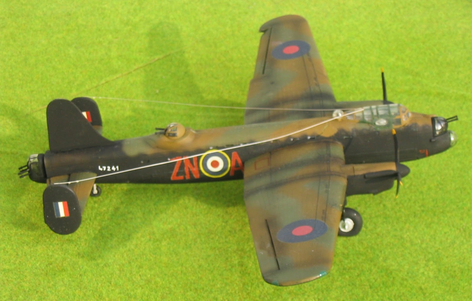 Happyscale-Modellbau: AVRO 679 Manchester - scratch-conversion 1/72