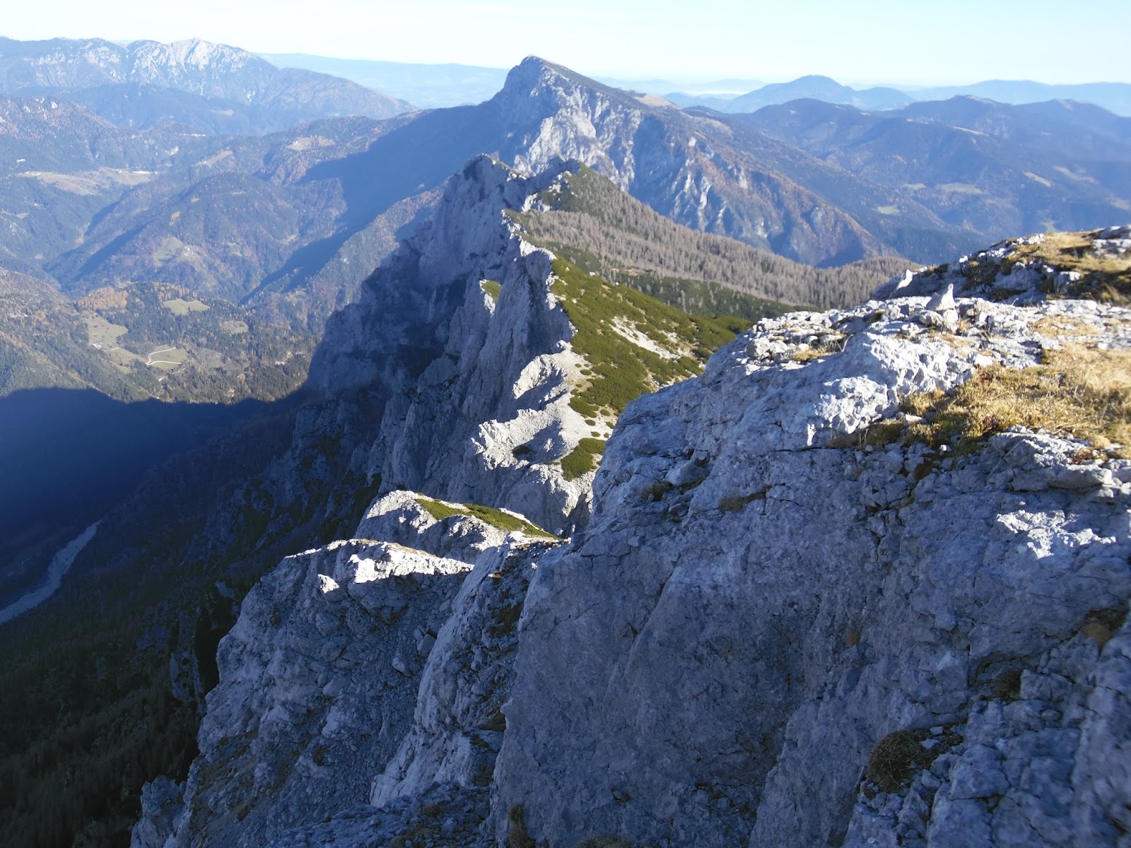 Svet pod lahkimi koraki: Veliki vrh, Velika zelenica, Križevnik