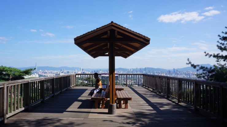 AREX: [Autumn Travel] Visit Observatory in Seoul to see Namsan Tower ...