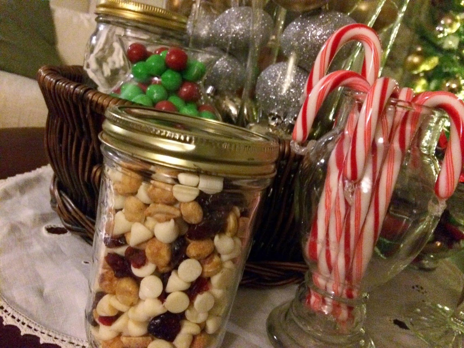 Old Farmhouse Cooking: Tuesday Tip of the Day ~Christmas Mix