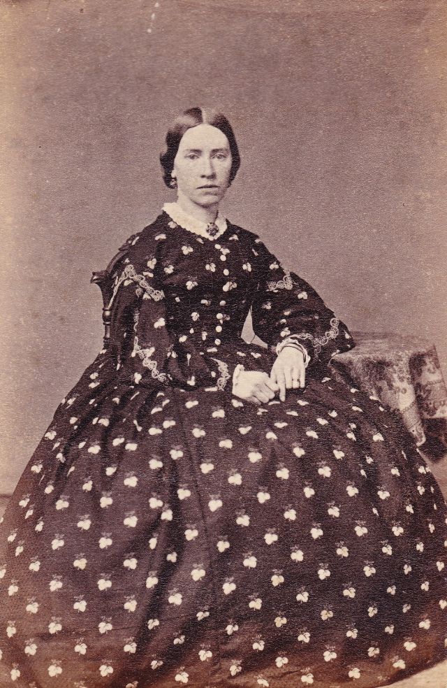 30 Elegant Photos Show the 1860s Women’s Dress Styles ~ Vintage Everyday