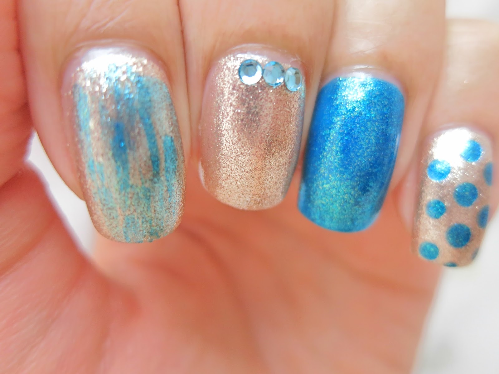 Blue and Gold Nail Art - chichicho~