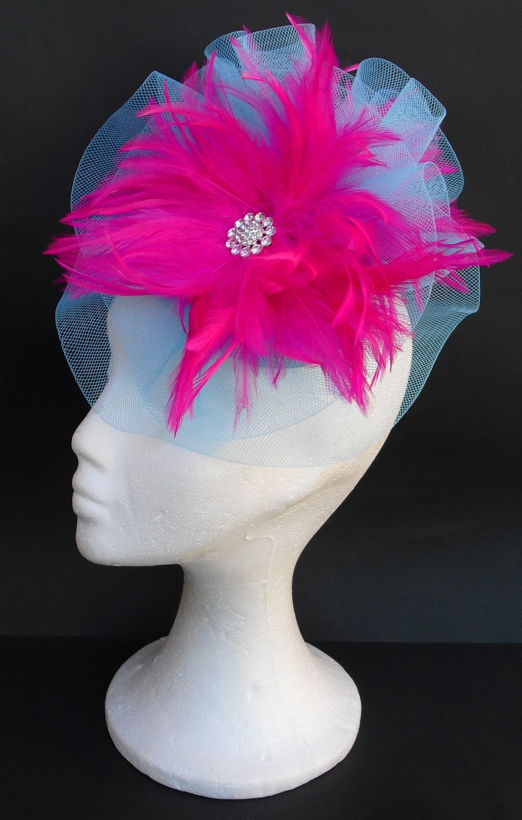 ¡ Tócame, Mika !: Tocado fucsia y turquesa (Mod. Amparito)