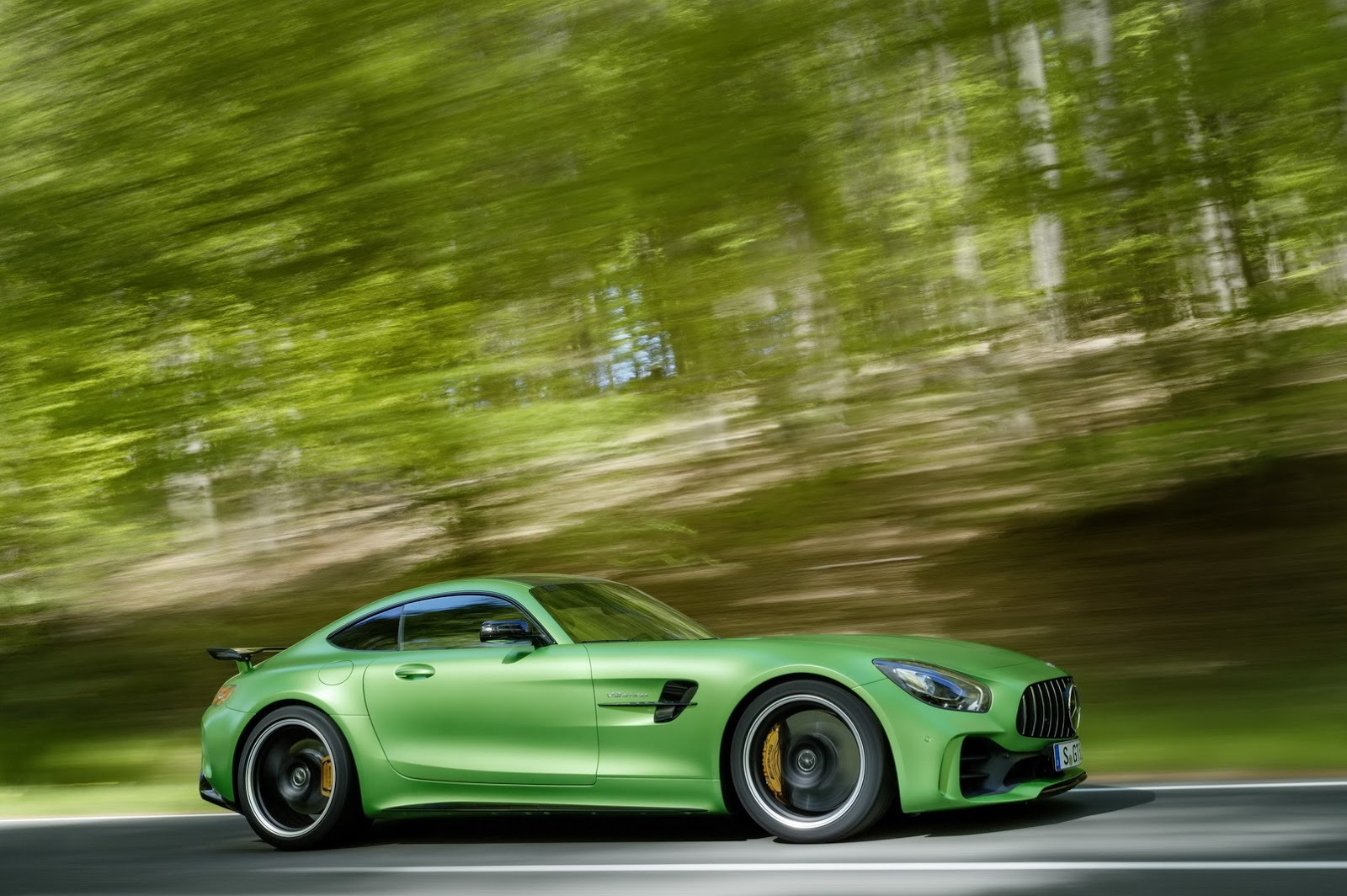 2016 Mercedes-AMG GTR Green Hell Magno | BENZTUNING