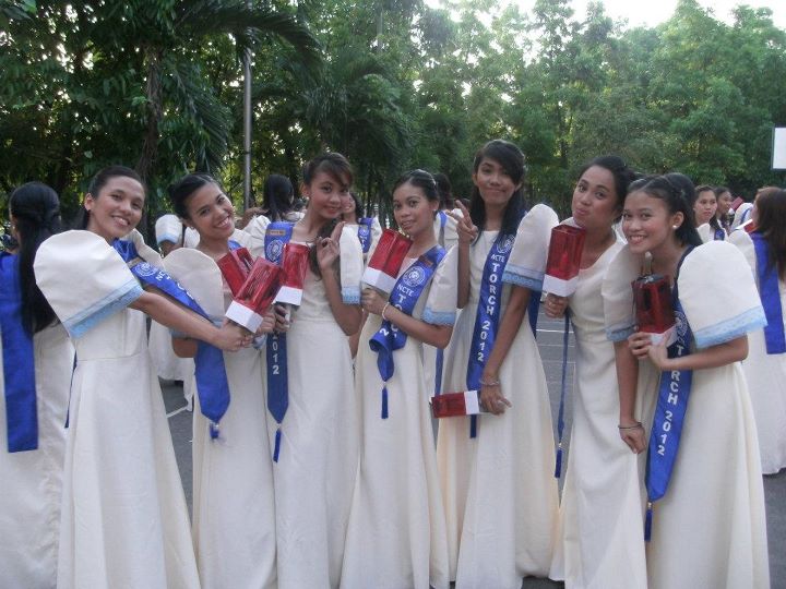 A Teacher's Charmed Life: Ang Pagdiriwang ng Sulo (The Torch Ceremony)