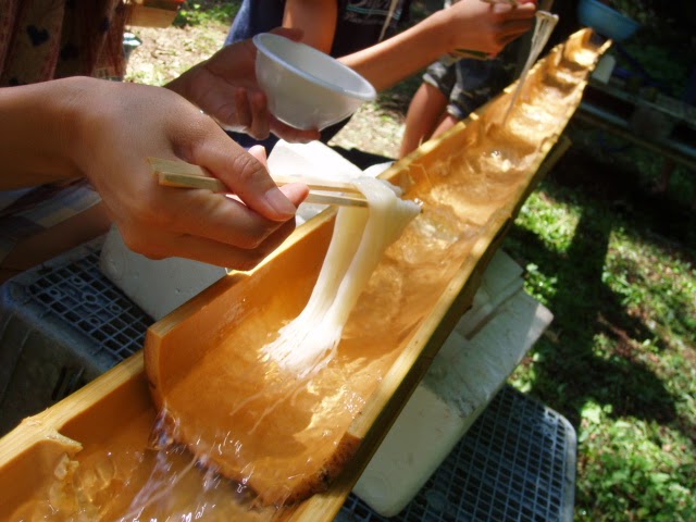 Yusuke Japan Blog: Do you know the Nagashi Somen? Yusuke Japan Blog: Do you know the Nagashi Somen?