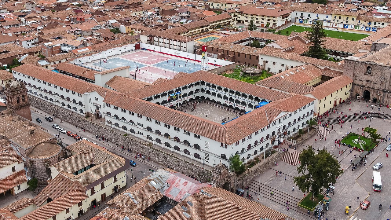 Colegio Nacional de CIENCIAS - Cusco en Cusco Colegio Nacional de CIENCIAS - Cusco en Cusco