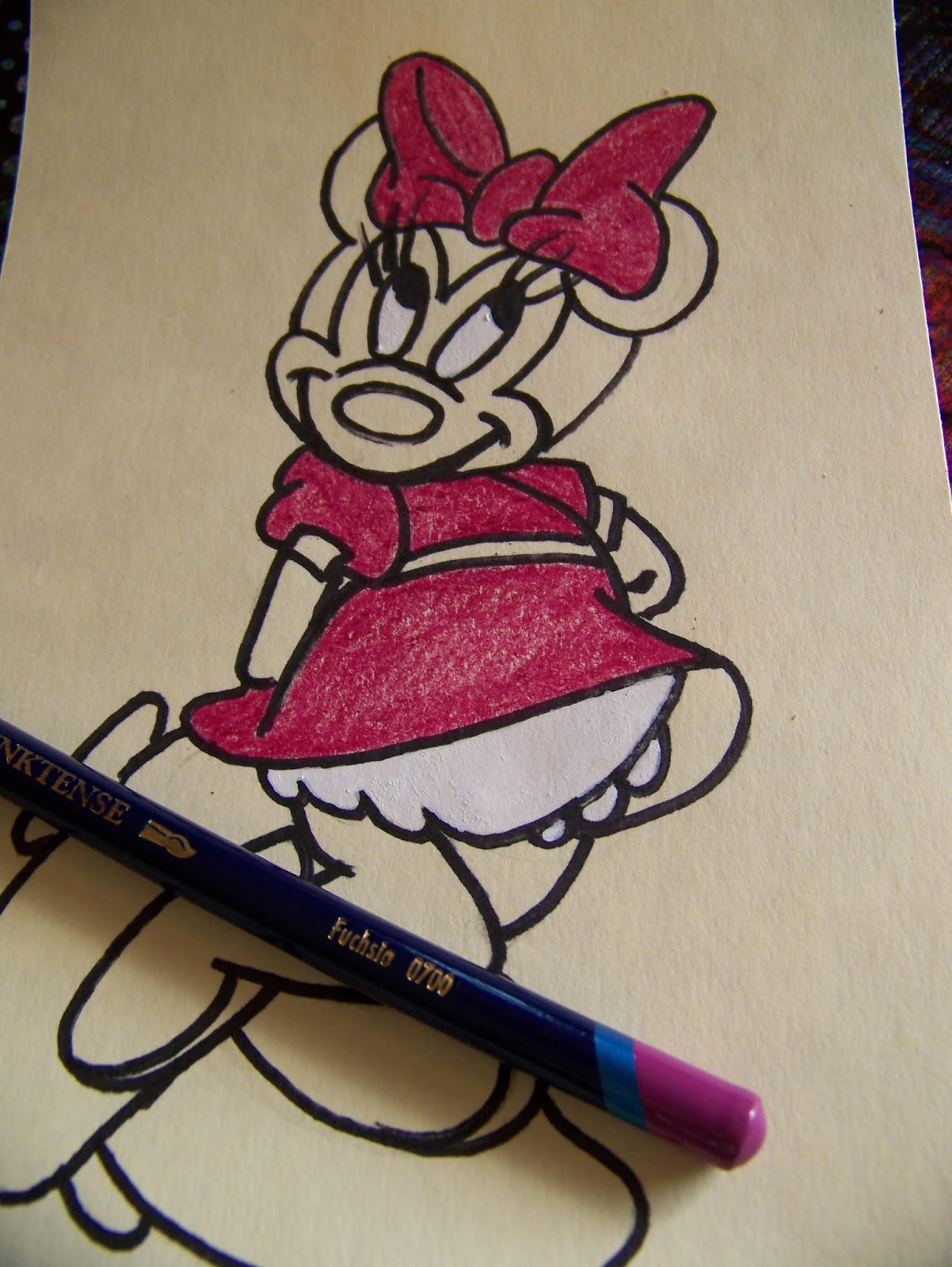 A Pretty Talent Blog: Drawing Minnie Mouse's Complete Body Step by Step ...