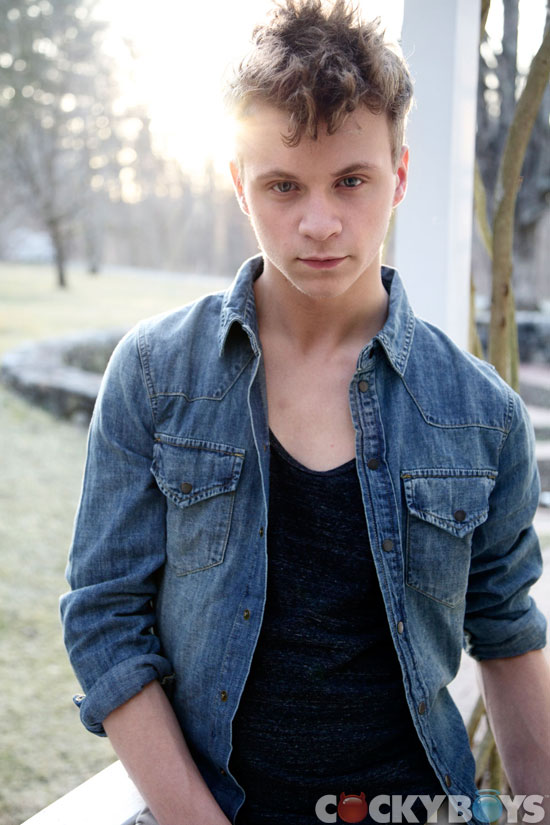 WOW - I LIKE COCKY BOYS: Cockyboys: Max Ryder is posing