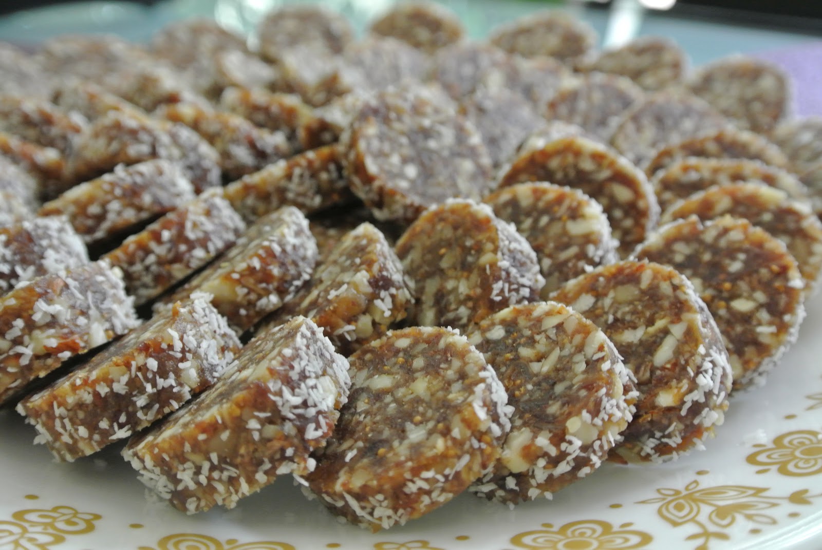 Classic Family Recipes: Date Rolls